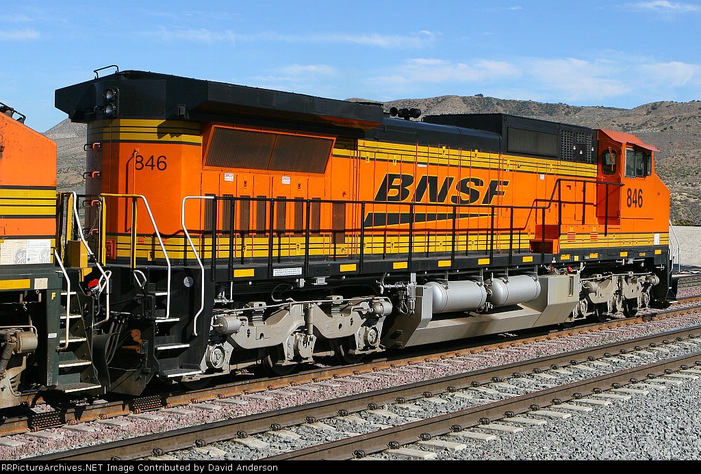 BNSF 846